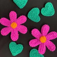 China Exquisite Crochet Flower Embroidery Patches 3D Handmade Fluffy Lace Crochet Patches Custom Embroidery for sale