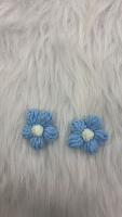China Handmade 3D Knit Flower Puff Patches for Women's Clothing DIY Embroidery Crochet Lace Trim Embellished Knitted Cardigans for sale