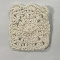 China Handmade Cotton Embroidery Crochet Patch Water-Soluble Flower Piece Customizable Patches for sale