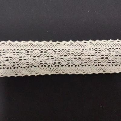 China 4.3cm Geometric Crocheted French Lace Cotton Yarn Water-soluble Embroidery 3D Fancy Design for Clothing Bags Shoes Household for sale