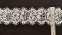 China 10.5CM Eco-Friendly Vintage Fancy French Lace Lingerie Floral Eyelash Chantilly Lace Trim Fabric Wholesale LT2649B for sale