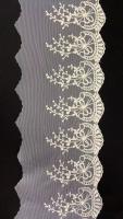 China Water Soluble Eco-Friendly Embroidery Mesh French Lace Trim for Wedding Skirt and Veil for sale