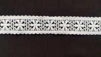 China 3cm Skin-Friendly Milk Silk Lace Trim with Scalloped Edge for Wedding Garment DIY for sale