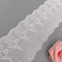 China Middle Eastern Style Cotton Lace Trim with Scalloped Edge and 3.8 Inches Width for Garment Decoration for sale