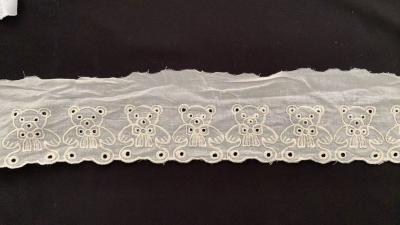 China Eco Friendly Cotton Lace Trim with Scalloped Edge and Floral Embroidery for Clothing and Crafts for sale