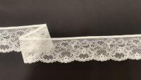 China 5.5cm Elastic Nylon Spandex Lace Trim with Single Floral Scalloped Bottom and Soft Mesh for Garment Decoration for sale