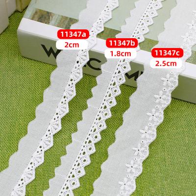 China Vintage Style Cotton Lace Trim with Scalloped Edge for Middle East Inspired Fashion and Home Decor for sale