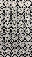 China COTTON Eco-Friendly Luxury Vintage Daisy Floral Guipure Embroidery Lace Trim Fabric for Wedding Dresses & Home Decor for sale