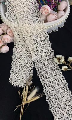 China Cotton Water Soluble Hollow Out Lace Trim Elegant Scalloped Edge Guipure Lace Ribbon For Dress Underwear  Decoration for sale