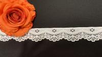China 3.5cm Width Retro Lace Trim with Square Hollow Cutouts and Wavy Scallop Bottom for Lingerie and Dress Customization for sale