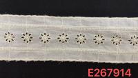 China Middle Eastern Design Cotton Lace Trim with Scalloped Edge and 3.8 Inches Wide for Apparel Decoration for sale