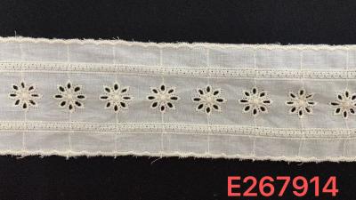China Middle Eastern Design Cotton Lace Trim with Scalloped Edge and 3.8 Inches Wide for Apparel Decoration for sale