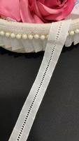 China Antique Style Middle East Cotton Lace Trim with Scalloped Edge for Clothing and DIY Fabric Crafts for sale