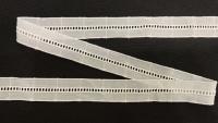China Antique Style Middle East Cotton Lace Trim with Scalloped Edge for Clothing and DIY Fabric Crafts for sale