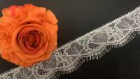 China Eyelash Lace Trim 5cm Single Side Delicate Hollow Mesh Fringe Lace for Lingerie Wedding Dress Wholesale for sale