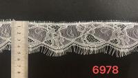 China Eyelash Lace Trim 5cm Single Side Delicate Hollow Mesh Fringe Lace for Lingerie Wedding Dress Wholesale for sale