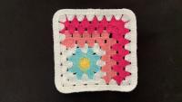 China Cotton/Polyester Snag-resistant embroidery patch  Crochet Flower  Square Patch, Floral Crochet Applique for Clothing Decoration for sale