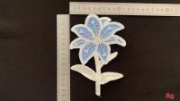 China Machine Towel Embroidery Lily Patch, Beaded Floral Embroidered Applique for Clothing Decoration for sale