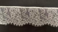 China Pure White 10.5cm Hollow Flower Scalloped Lace Border, Eyelash Lace Trim for Wedding Dress Hem & Apparel Decorative Edging for sale