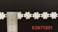 China Milk Yarn Chemistry Lace Trim with Connected Daisy Motifs Soft Lightweight Hollow Strip Fine Workmanship Smooth Touch Suitable for Dress Lingerie and Home Textile Various Handmade Accessory Trimming for sale