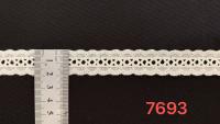 China Vintage Cotton Eyelet Lace Trim, Delicate Hollow Cut‑Out Embroidered Lace Edge for Garment Sewing Decoration for sale