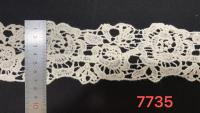 China Premium Cotton Water Soluble Lace Trim with Scalloped Edge and Customizable Length for Bridal Gowns for sale