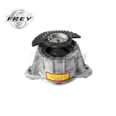 China W204 W212 C204 Mercedes Benz Engine Mount , 2042404217 Front Engine Motor Mount for sale