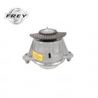 China W204 W212 C204 Mercedes Benz Engine Mount , 2042404217 Front Engine Motor Mount for sale