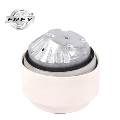 China SGS Rubber Auto Engine Mount 2202400617 2202403317 For Mercedes W220 S430 S450 for sale