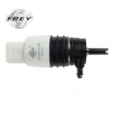 China Washer Pump For Vehicle With Headlight Cleaning 67126934159 For E81 E82 E90 E93 E92 F30 F35 F80 E91 F31 E60 F10 F18 F07 for sale