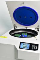 China 4x1000ml Floor Standing Low Speed Refrigerated Centrifuge 8000 Rpm for sale
