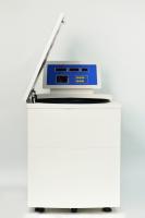 China Vertical 4L Capacity Centrifuge With Refrigeration System Offering Precise - 20°C To +40°C Temperature Control For Sensitive Sample Separation for sale