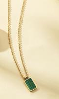 China Vintage 18k Stainless Steel Fashion Necklaces Square Green Stone Pendant Necklace for sale
