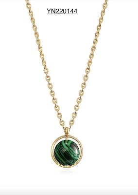 China OEM Green Round Stone Pendant Necklace Gold Stainless Torque Jewelry Necklace for sale