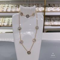 China CE Engagement Stainless Steel Jewelry Set White Fritillary Plum Necklace for sale
