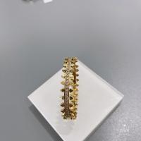 China Luxury Jewelry Olive Branch Inlaid Diamond Bracelet Gold Stainless Steel Bangle for sale