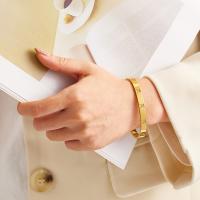 China MVCOLEDY Jewelry Gold Plated Bangle Bracelet Cz Stone Stainless Steel With Crystal for sale