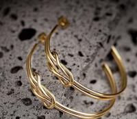 China Oem Gold Hoop Earrings For Women Girls Gold Plated Knot Statement Lightweight Thick Trendy Small Open for sale