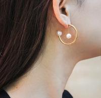 China 18K Gold Plated Earrings Stainless Steel Jewelry C Shape Chain Pearl For Party for sale