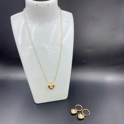China Gold Color Stainless Steel  Earring ,Necklace , Bracelet Sets with shell For Lady ,heart designs for sale