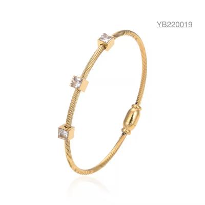 China Glisten Big Rhinestone Bracelet 14k Gold Plated Stainless Steel Bangle For Gift for sale