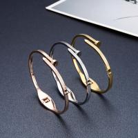 China 58X44mm Stainless Steel Designer Jewelry Rhinestone Gold Bracelet With Screw for sale