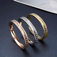 China 18k Gold Welt Womens Stainless Steel Bracelet Rhombus Inlaid Rhinestone Bangle for sale