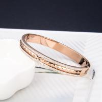 China 18k Gold Welt Womens Stainless Steel Bracelet Rhombus Inlaid Rhinestone Bangle for sale