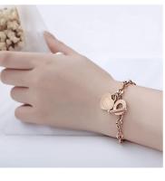 China 20cm Texture Stainless Steel Bangle Heart Buckle Thick Gold Chain Bracelet Womens for sale
