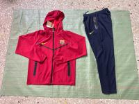 China Barcelona Windbreaker Jacket Set Long Zip Hooded 26-27 New Season Club Football Training for sale