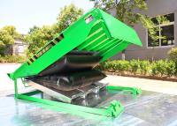China Working Range 300mm/-300mm Airbag Dock Leveler For Loading And Unloading for sale