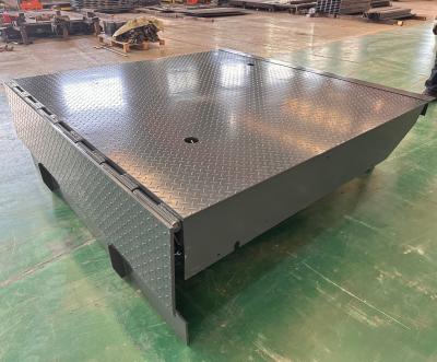 China Heavy Duty Mechanical Dock Leveler For Safe And Efficient Loading for sale