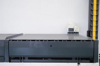 China High Performance Air Bag Dock Leveler , Safe Airbag Lifting Load Dock Leveler for sale