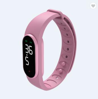 China Bluetooth WiFi GPS Navigation 45℃ Thermometer Wristband for sale